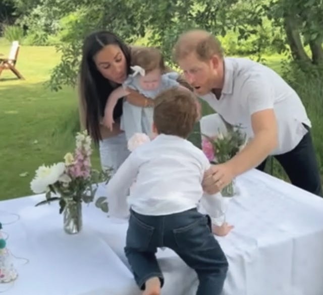 Cute Pics of Meghan Markle and Prince Harry's Kids Archie and Lilibet | Entertainment Tonight